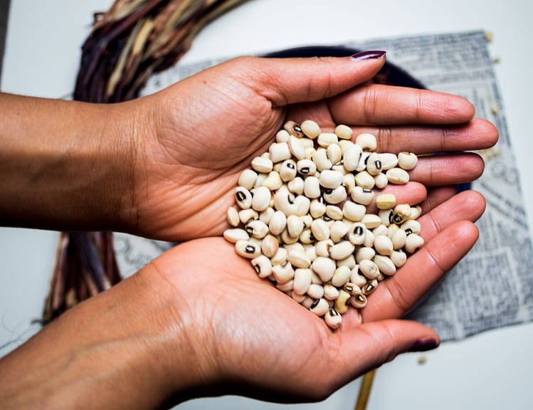 Easy Beans Rice Recipe | Waakye Rice / Ayimolou / Atassi | Kelianfood